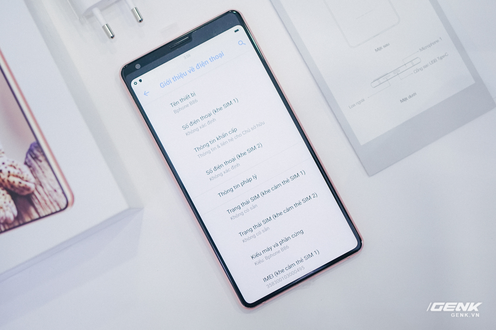 Mở hộp Bphone B86: Bên trong hộp smartphone cao cấp nhất của BKAV có gì?