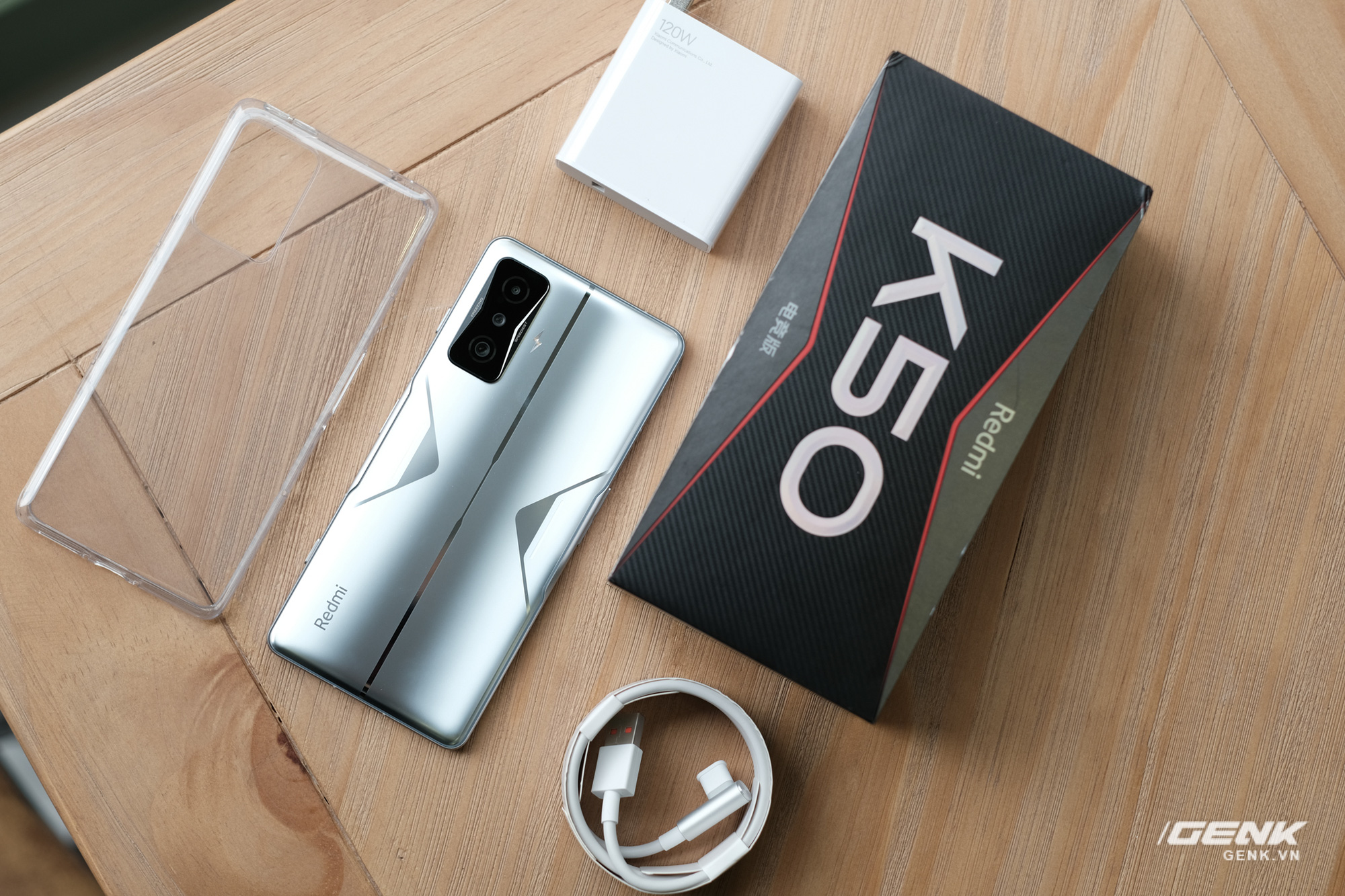 Trên tay Redmi K50 Gaming: Cấu hình Snapdragon 8 Gen 1 khủng, sạc siêu | https://thosky.vn