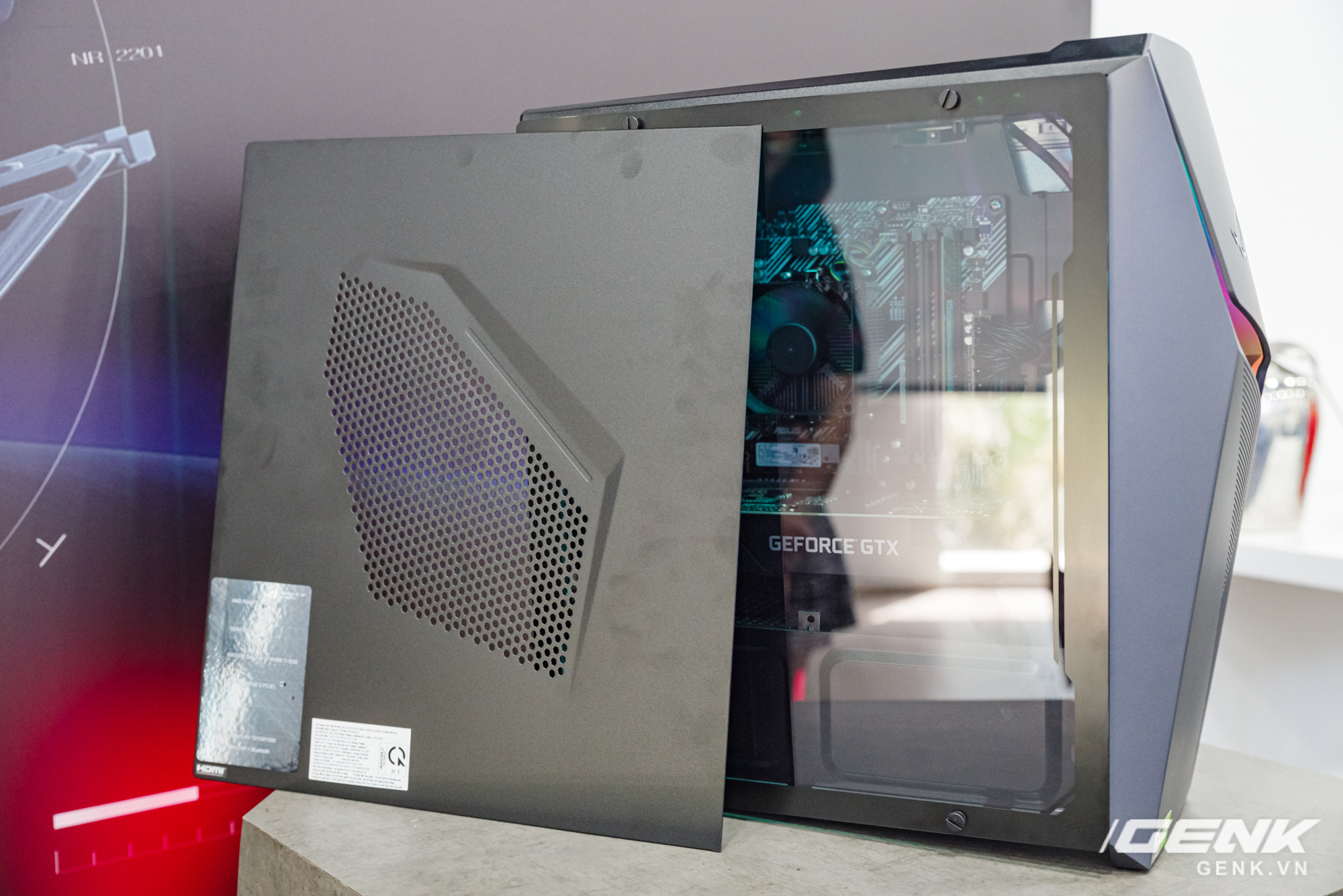 Cận cảnh ASUS ROG Strix GA35 và ROG Strix G10DK, bộ đôi desktop dành ...