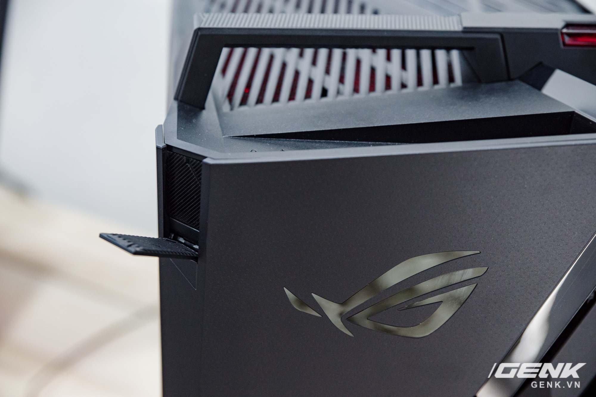 Cận cảnh ASUS ROG Strix GA35 và ROG Strix G10DK, bộ đôi desktop dành ...