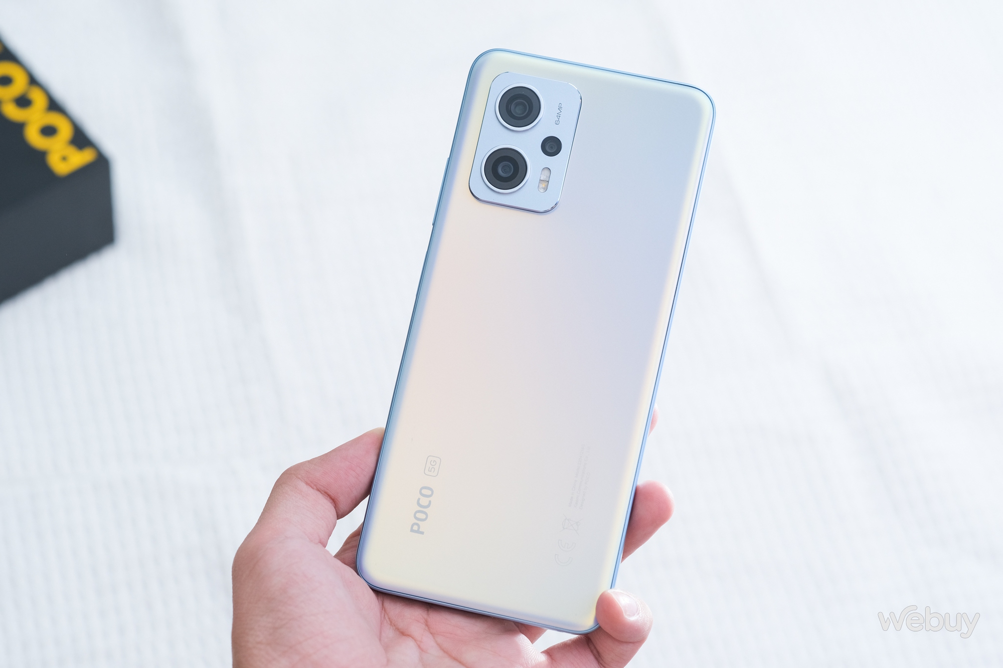 POCO X4 GT: Smartphone chơi game giá rẻ của Xiaomi