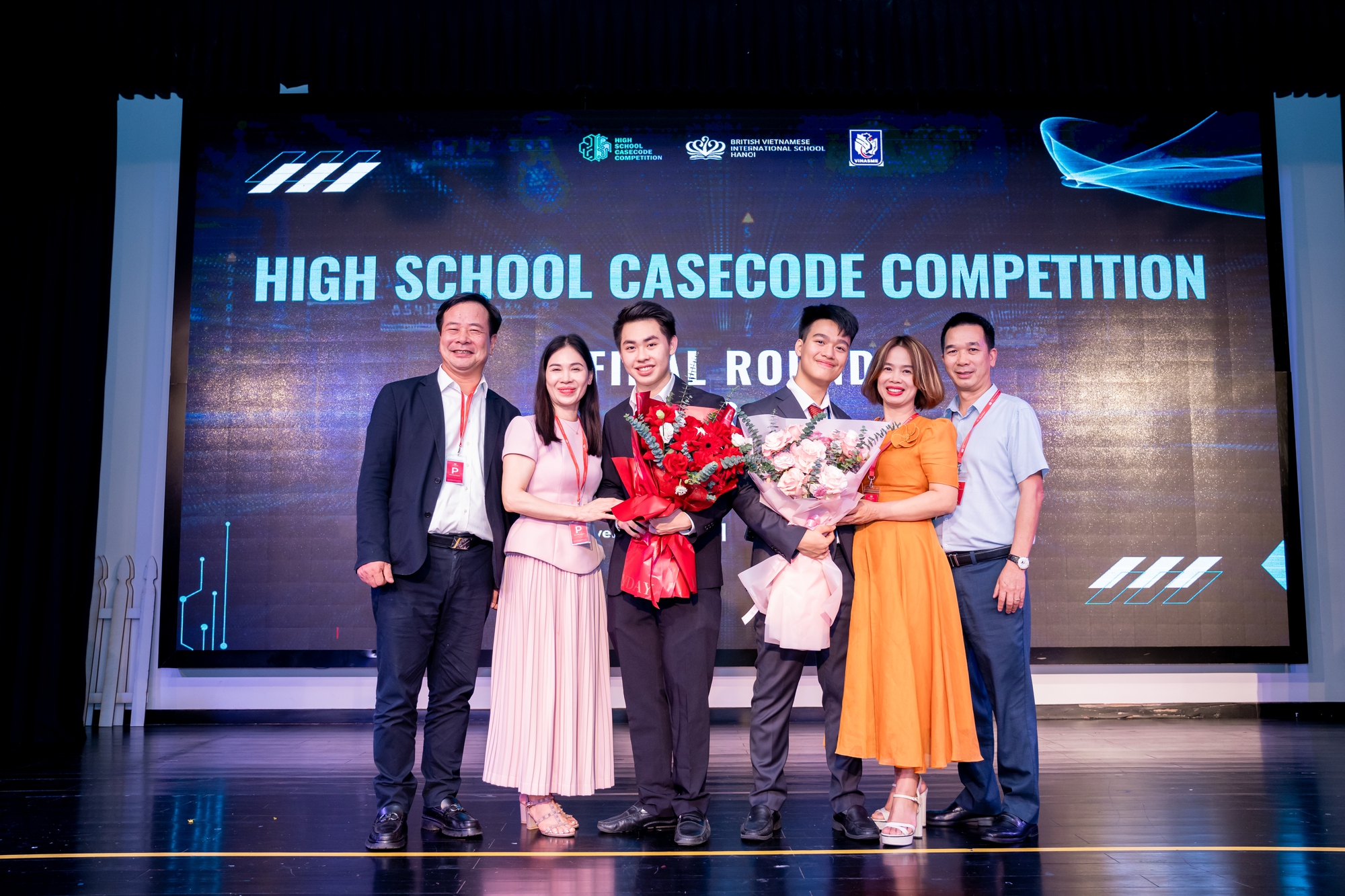 HSCC 2024 - Từ ý tưởng của hai tài năng công nghệ Gen Z đến cuộc thi ...