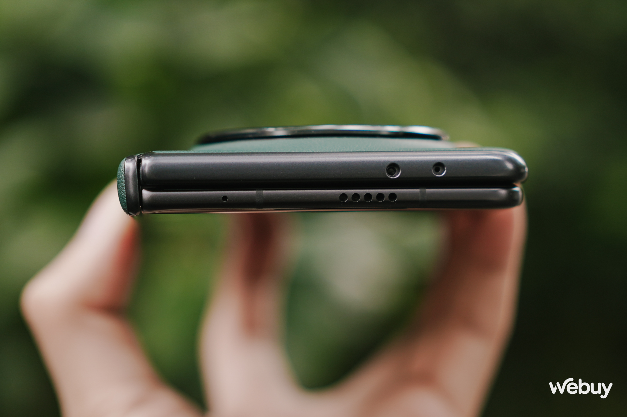 Bỏ Kindle, tôi dùng "máy đọc sách" giá 40 triệu và cái kết!