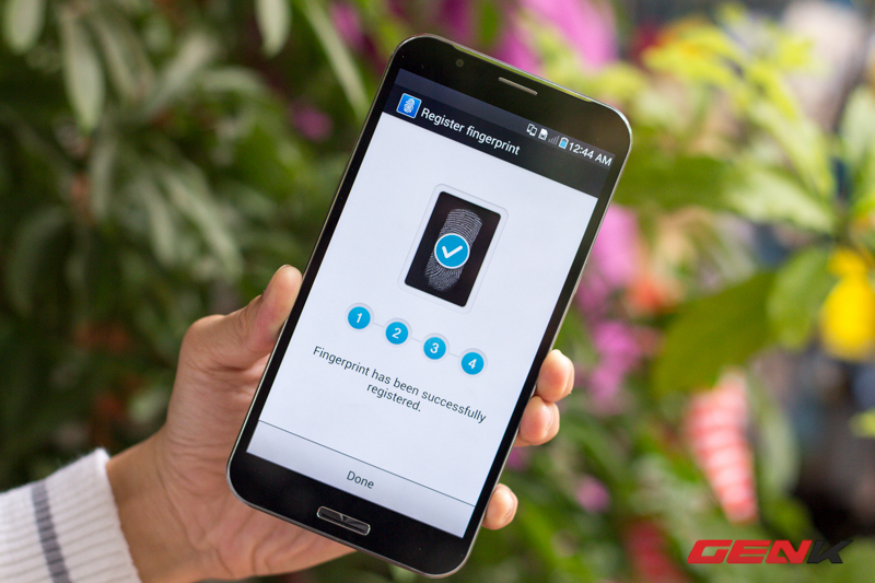 Cận cảnh Pantech Vega Secret Note: Điểm hội tụ của công nghệ mới