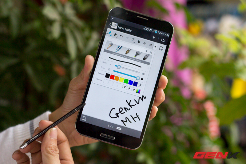 Cận cảnh Pantech Vega Secret Note: Điểm hội tụ của công nghệ mới