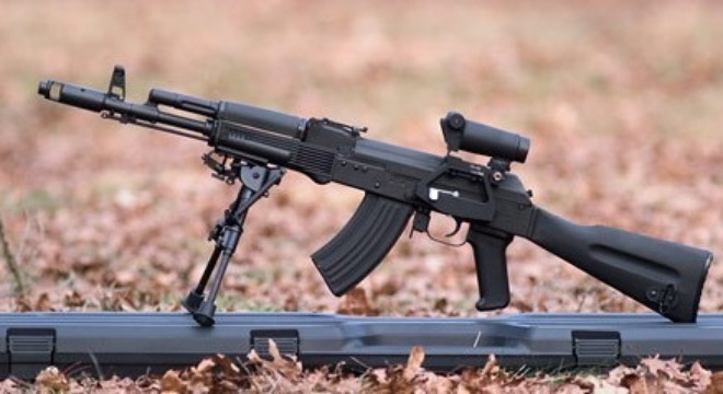 Việt Nam từ chối AK-100 của Nga để chọn súng trường của Israel