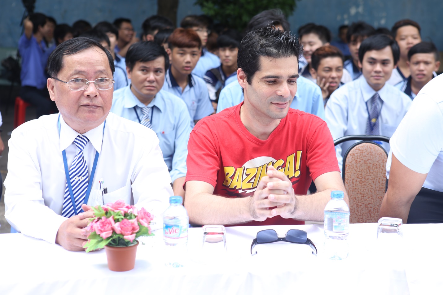 CEO Viber Talmon Marco thăm và trao tặng quà cho Trung tâm nhân đạo Quận 3