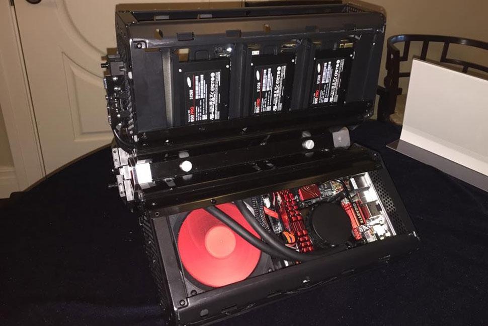 Case máy tính cho game thủ CyberPower Trinity: Đẹp - Độc - Mạnh