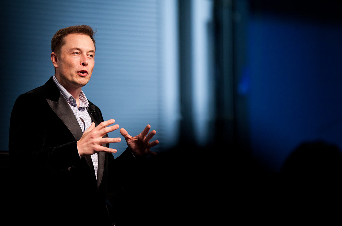 Elon Musk muốn phóng 4000 vệ tinh phủ sóng Internet toàn Trái Đất