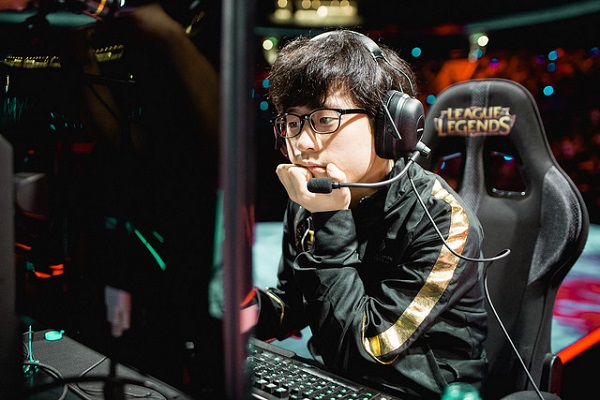 Liên Minh Huyền Thoại: Cận cảnh trailer cực chất của trận bán kết MSI 2016 giữa SKT T1 và RNG