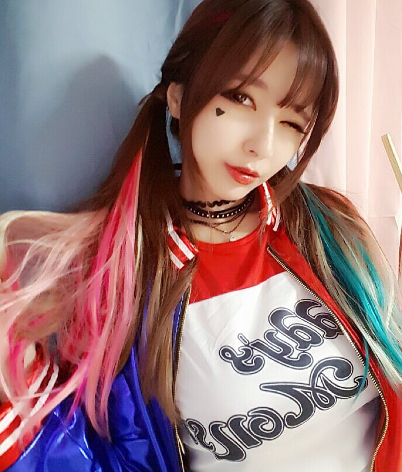Kim Sera - Nữ streamer Hàn Quốc xinh đẹp, dễ thương, thích đọc truyện ...