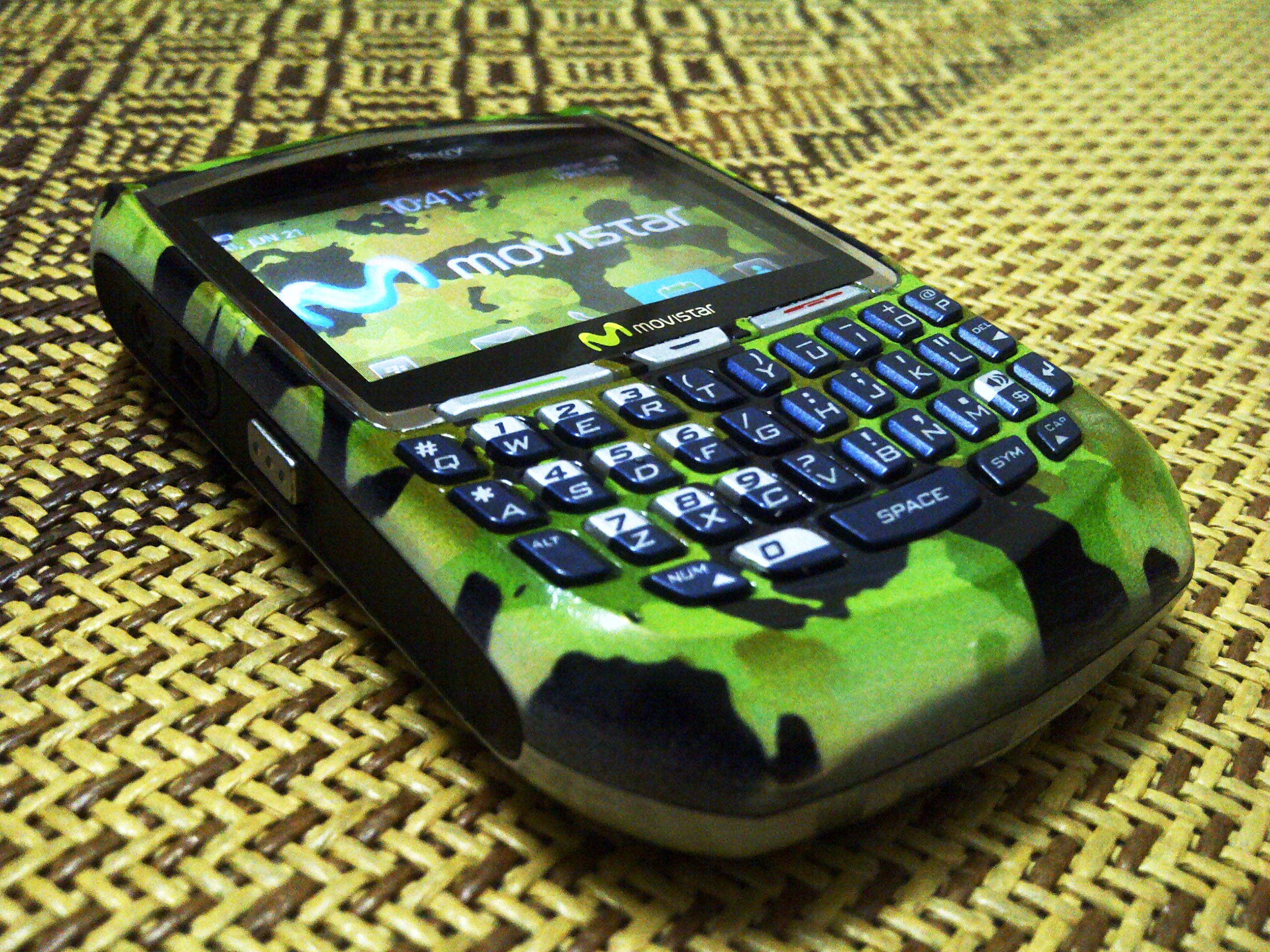 Trên tay "một lần nữa thôi" BlackBerry 8700: Biểu tượng cho sự huy ...