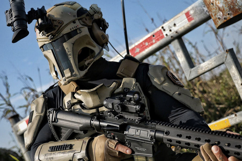 Chiêm ngưỡng giáp chống đạn phong cách "Star Wars" ngoài đời thực