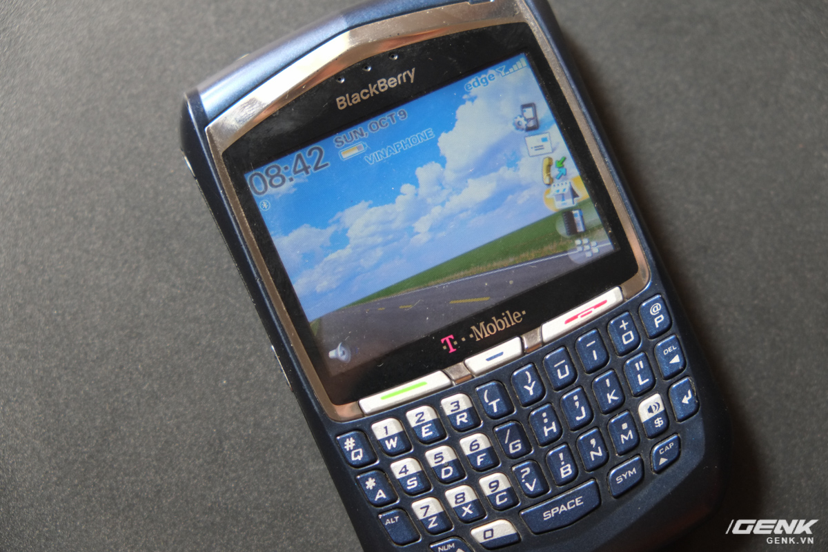Trên tay "một lần nữa thôi" BlackBerry 8700: Biểu tượng cho sự huy ...