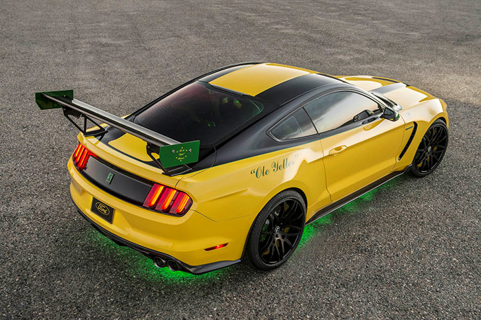 Ford Mustang “Ole Yeller” độc nhất vô nhị được bán với giá 6,5 tỉ đồng ...