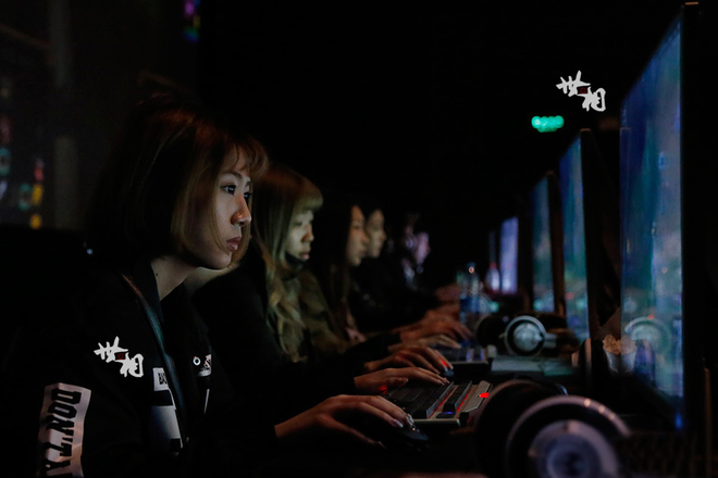 Cuộc sống ngủ ngày cày đêm của các nữ streamer nổi tiếng ẩn sau vẻ đẹp ...