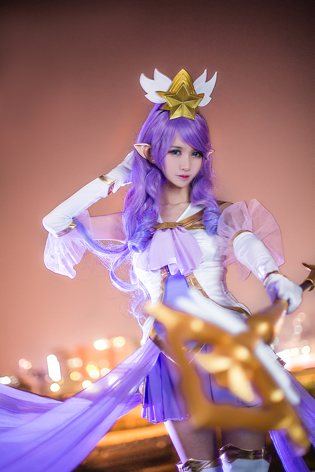 Cosplay Janna Vệ Binh Tinh Tú cực ảo diệu trong Liên Minh Huyền Thoại