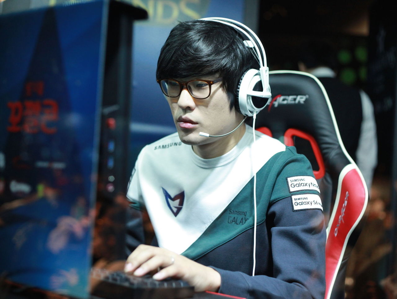 Người đi rừng của đương kim Á Quân LMHT thế giới vừa đính hôn với bạn ...