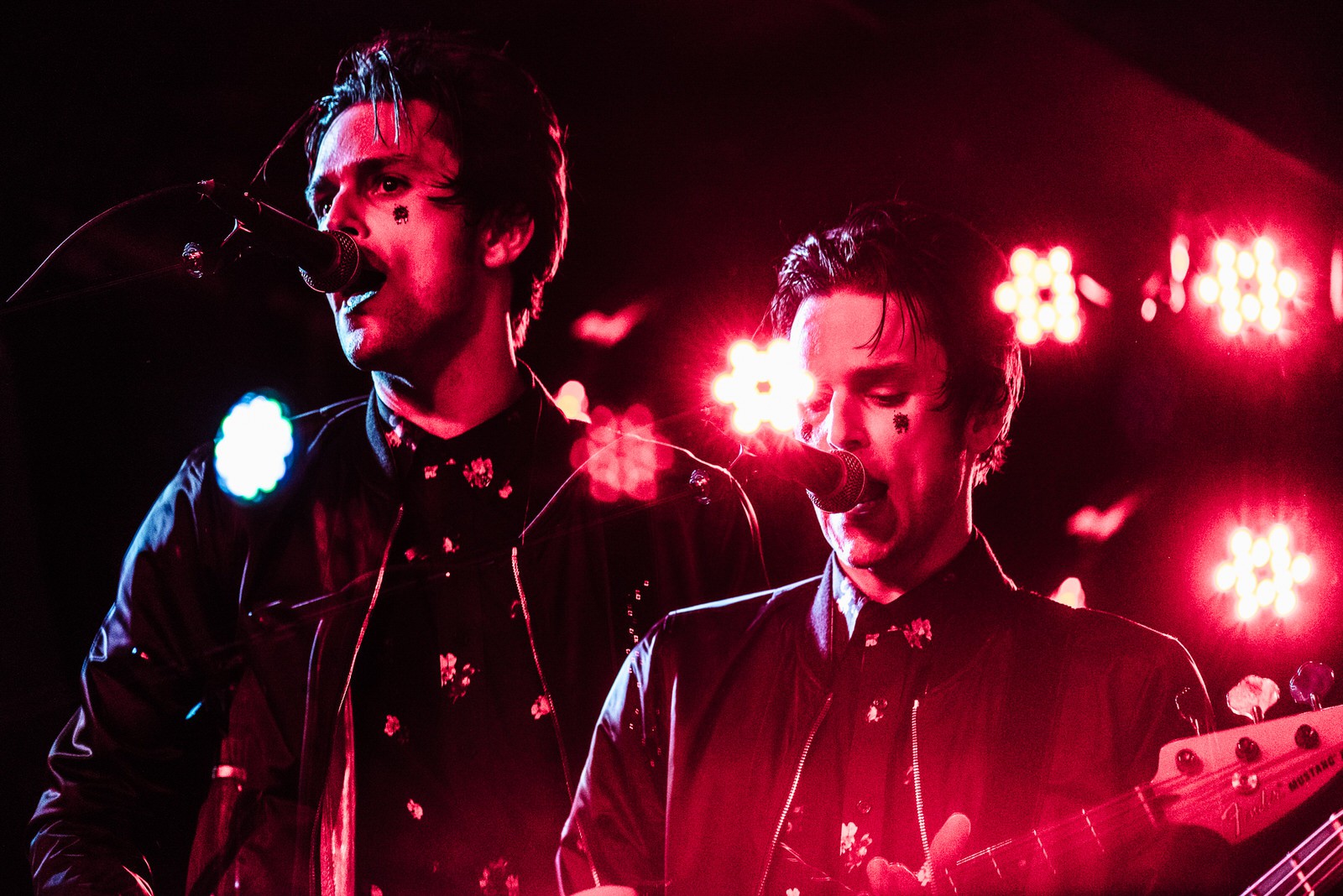 Sử dụng tính năng chồng ảnh (Double Exposure) trên máy ảnh như thế nào?