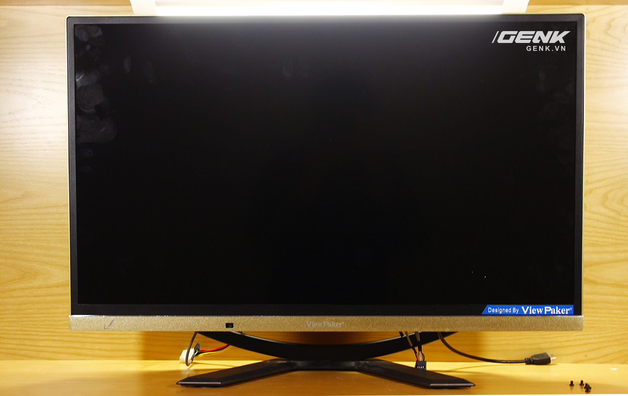 Đánh giá màn hình PIO View Paker E320DMG: Bệ phóng cho một máy tính ...