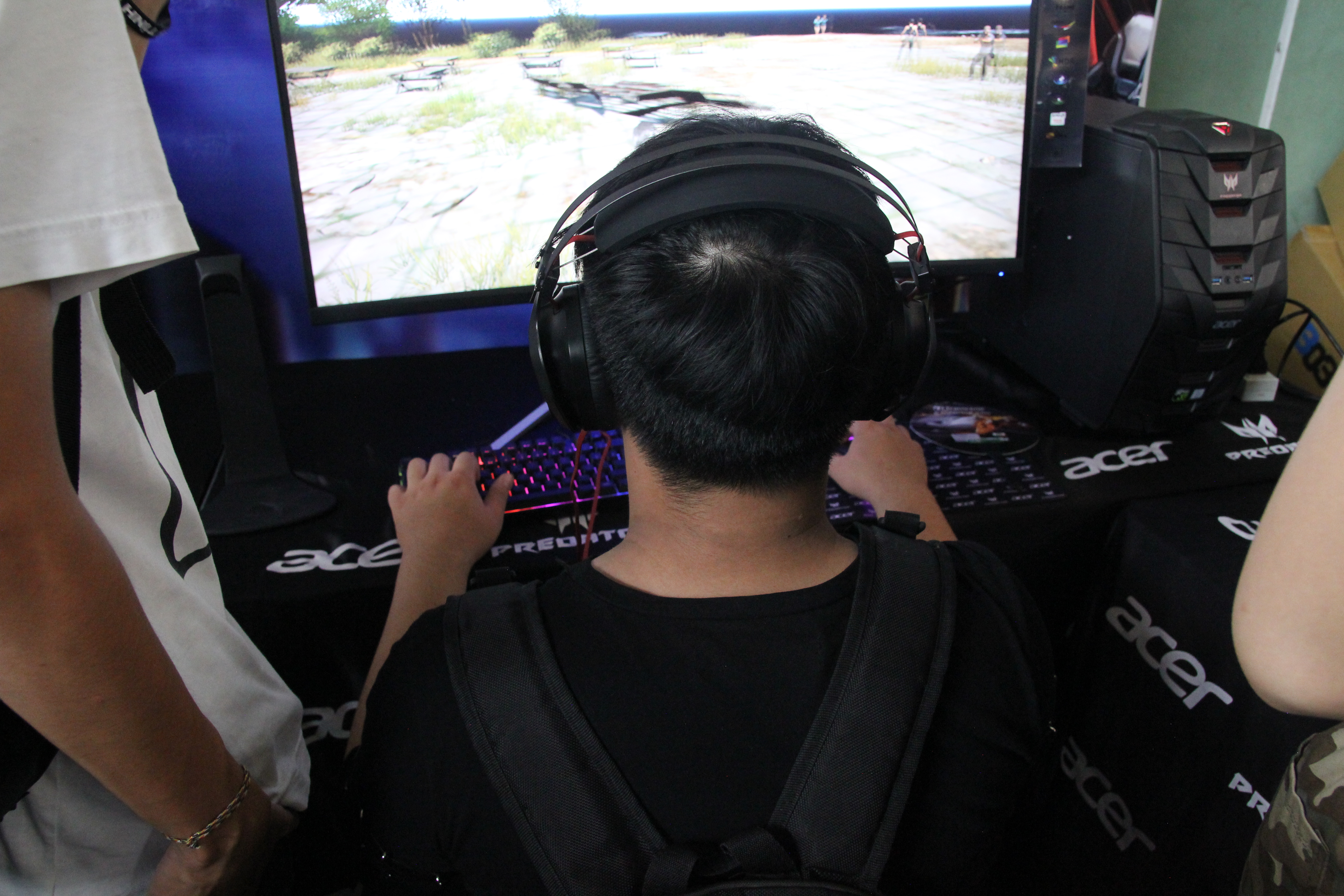 Acer giới thiệu Laptop siêu khủng Predator 21x tại Đấu trường Máy tính ...