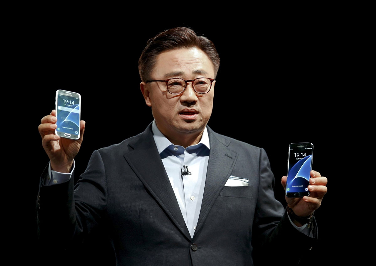 Samsung công bố 3 CEO mới cùng lúc