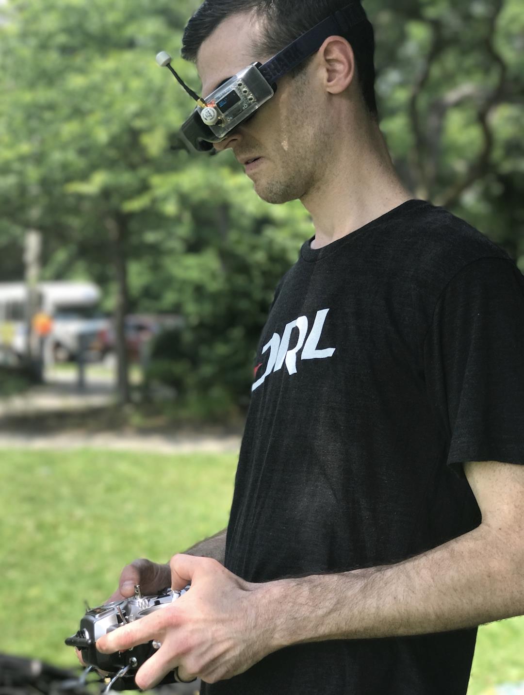 Đây là chiếc drone nhanh nhất thế giới, đạt kỷ lục Guinness với tốc độ ...