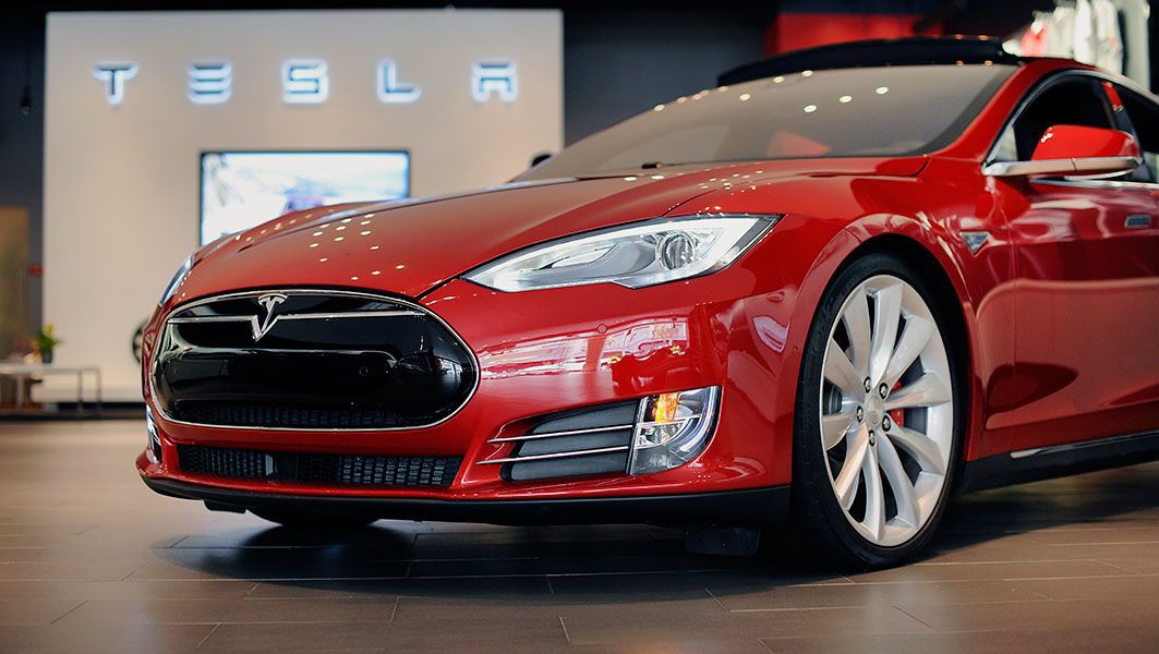 Đức loại bỏ Tesla khỏi danh sách trợ cấp giá vì giá quá đắt đỏ