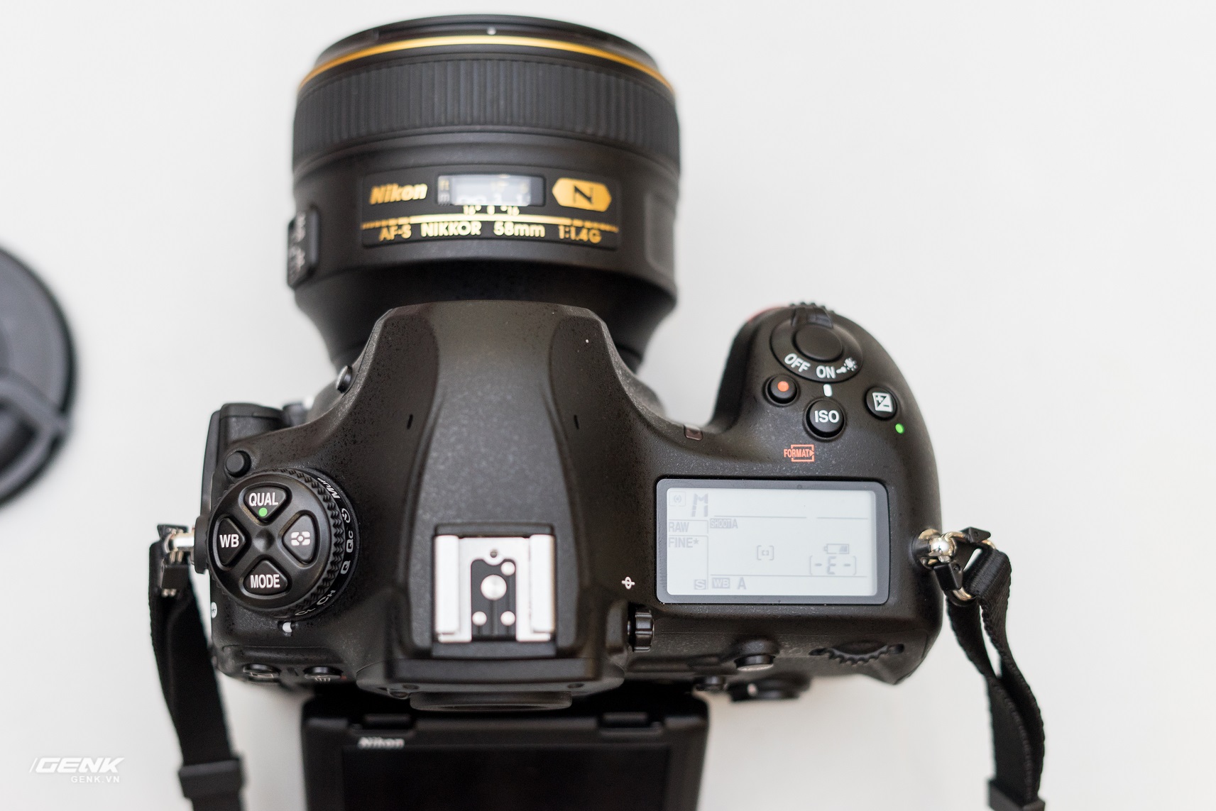 Mở hộp siêu phẩm Nikon D850: máy ảnh đạt điểm hoàn hảo 100 theo DxOmark