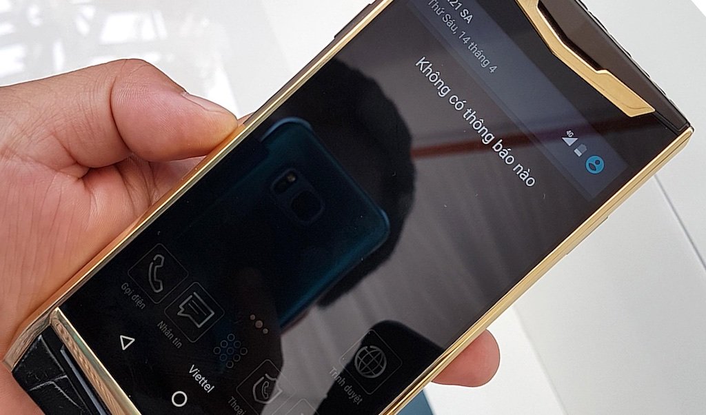 Chưa bao giờ trên thị trường lại có nhiều smartphone "made in Việt Nam ...