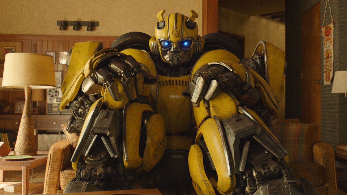 12 Easter Eggs thú vị ẩn giấu trong Bumblebee chỉ fan cuồng mới soi được