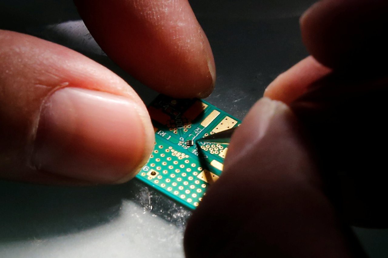 Trung Quốc hướng tới sản xuất một con chip có thể thêm trí tuệ nhân tạo ...