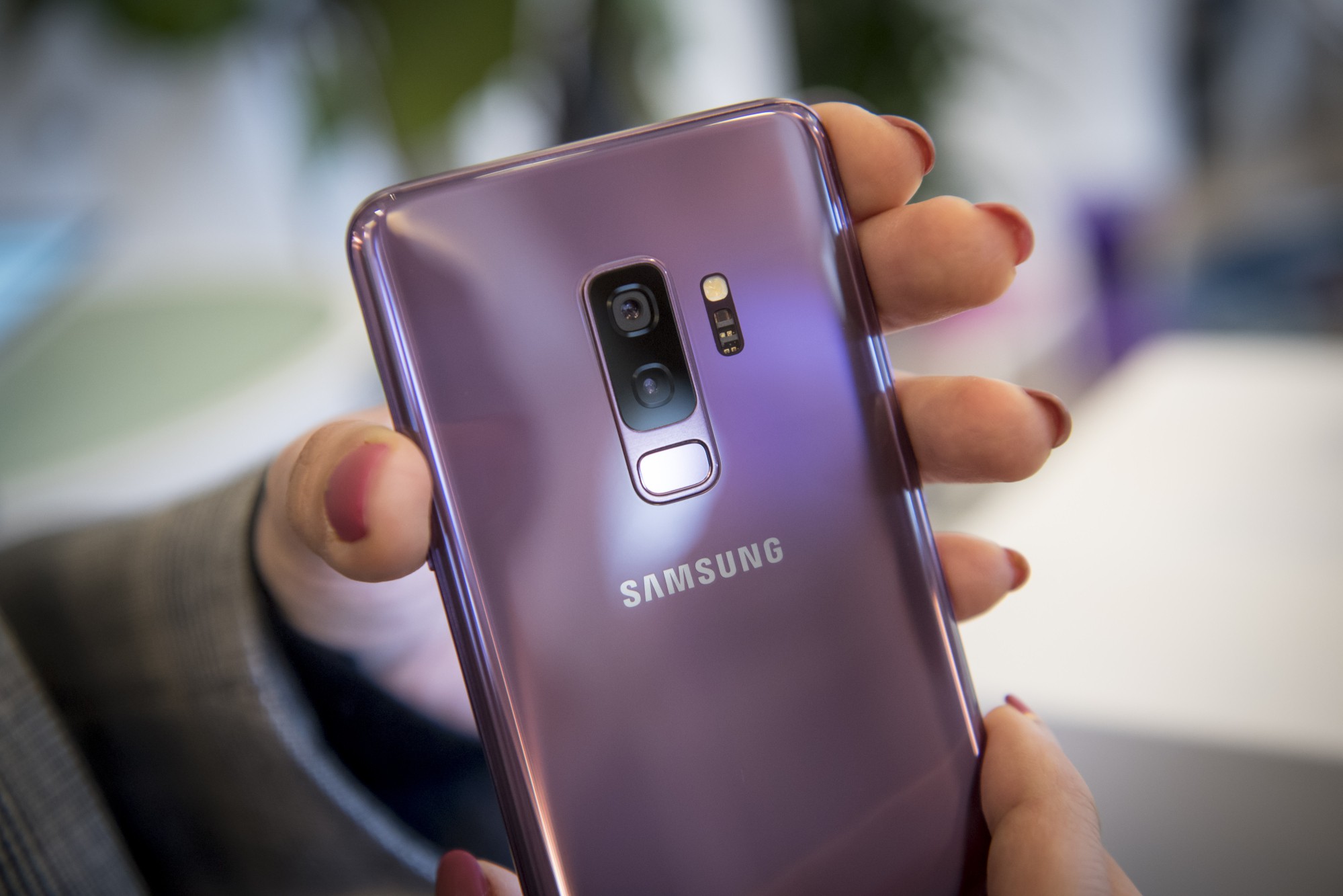 Smartphone Samsung ngày càng đắt là vì camera