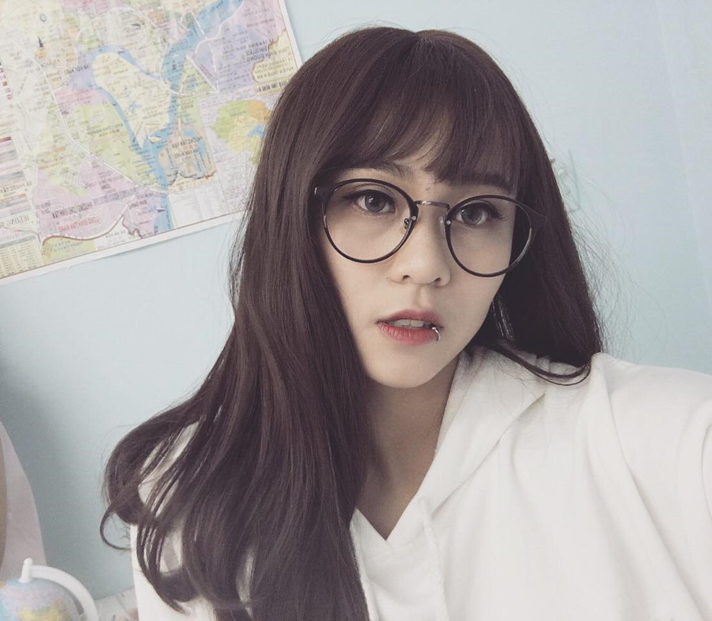 Tìm hot girl ở đâu xa khi giới streamer cũng có những cô nàng xinh hết ...