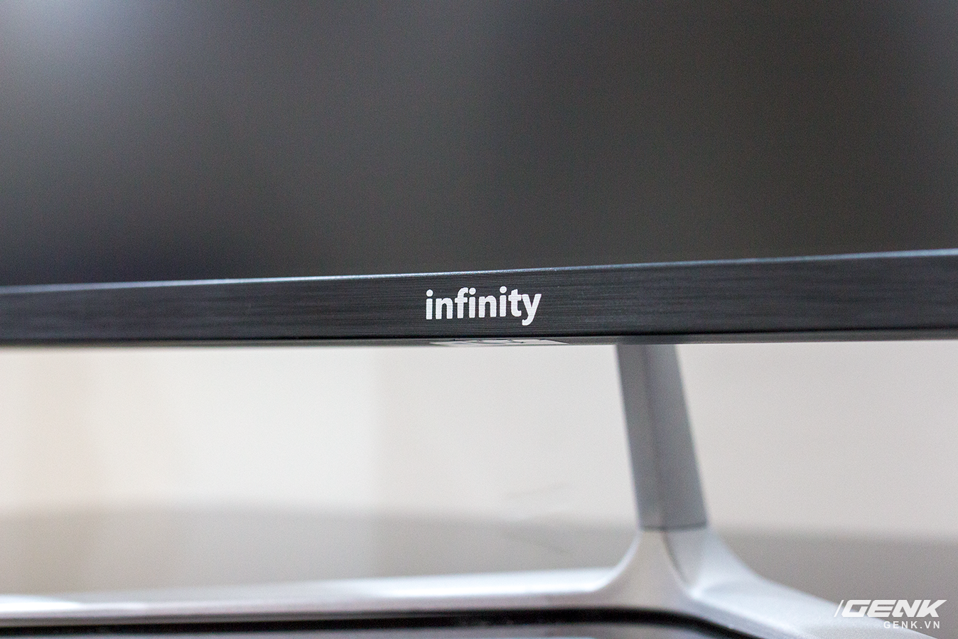 Infinity Sniper Ultra 27" Gaming monitor: Màn hình không viền, độ phân ...