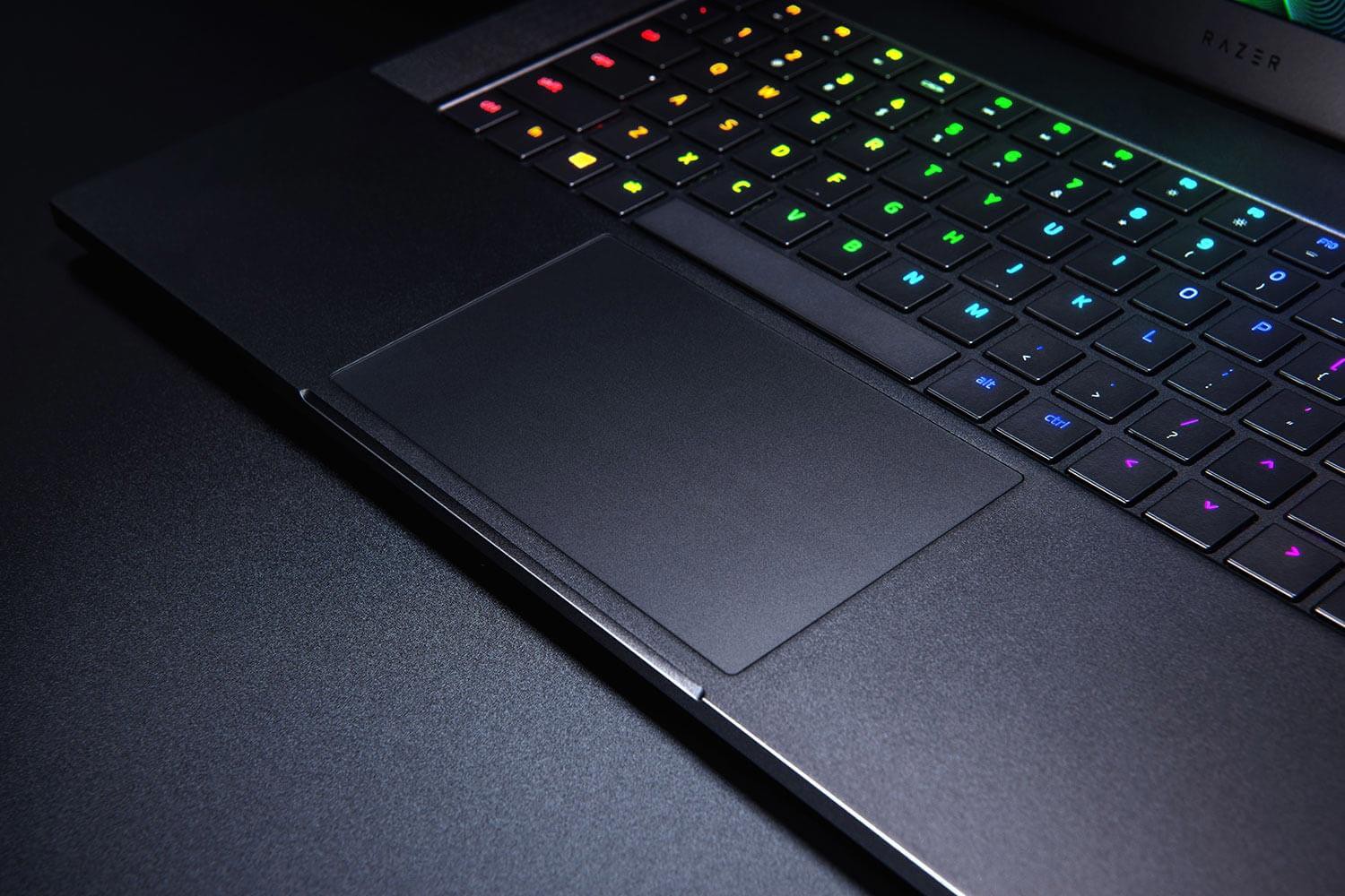 Laptop gaming Razer Blade 2018 hoàn toàn lột xác - quá đẹp, quá chất
