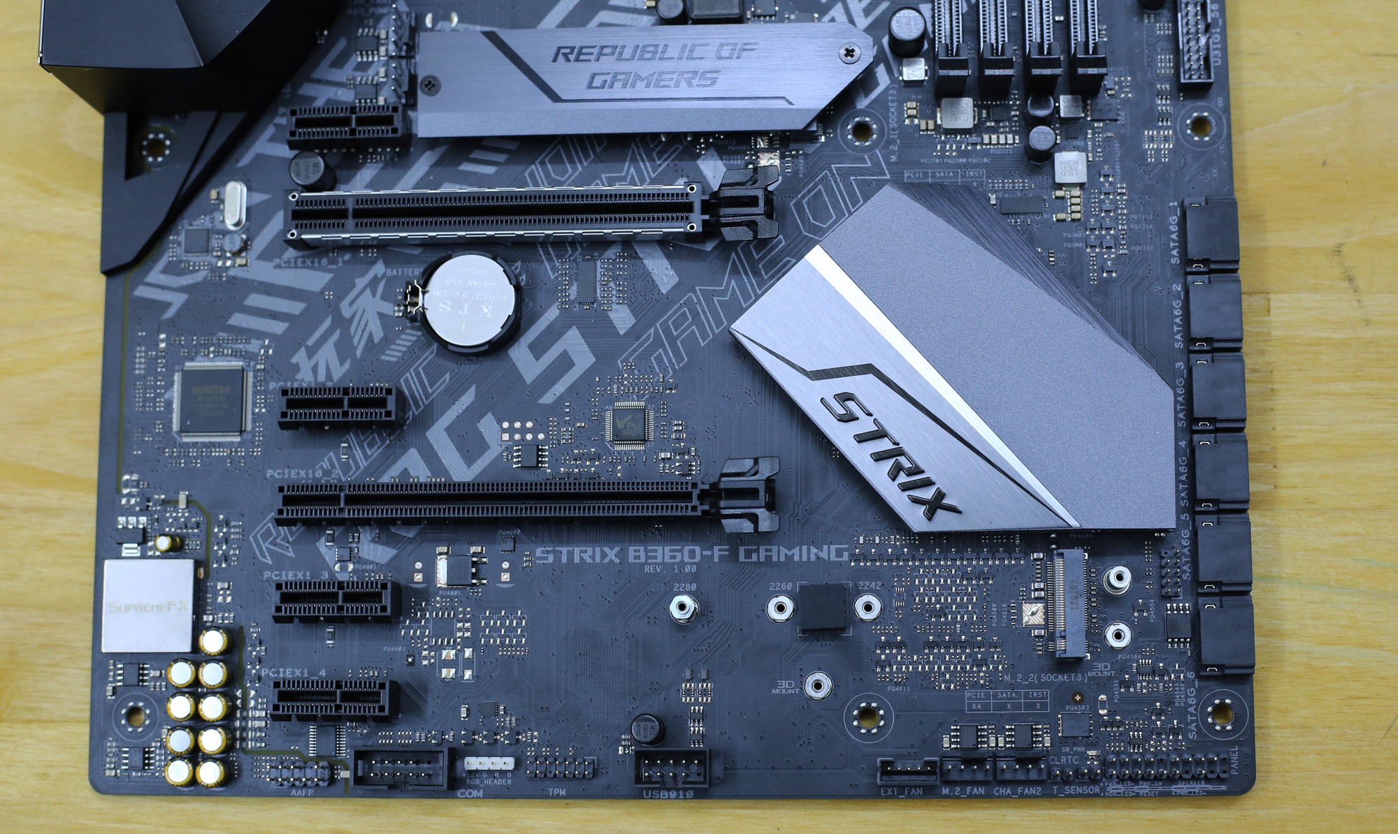 ROG Strix B360-F Gaming - Bo mạch chủ 'hot boy xăm trổ' cực ngon cho ...