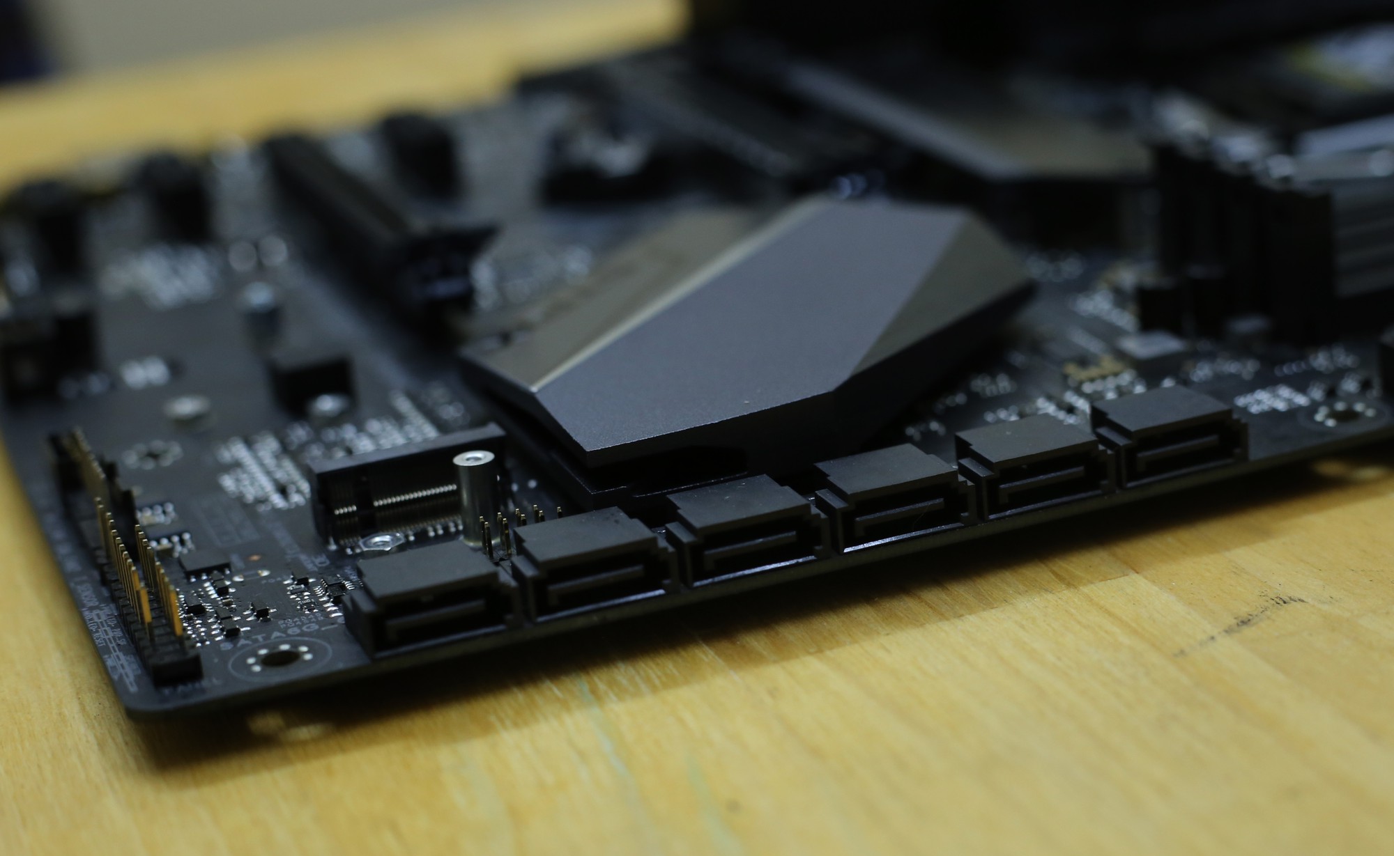 ROG Strix B360-F Gaming - Bo mạch chủ 'hot boy xăm trổ' cực ngon cho ...
