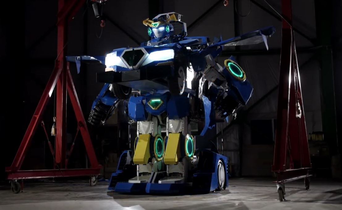 Robot Transformer đã xuất hiện ngoài đời thực: Biến hình thành xe hơi ...