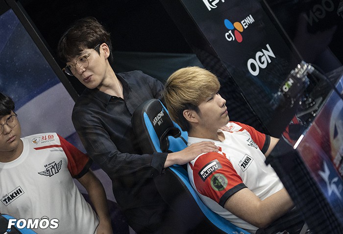 Phản ứng của cộng đồng khi SKT thua AFs: "Mọi thứ đã được sắp đặt sẵn và Faker sẽ đưa SKT đến ...