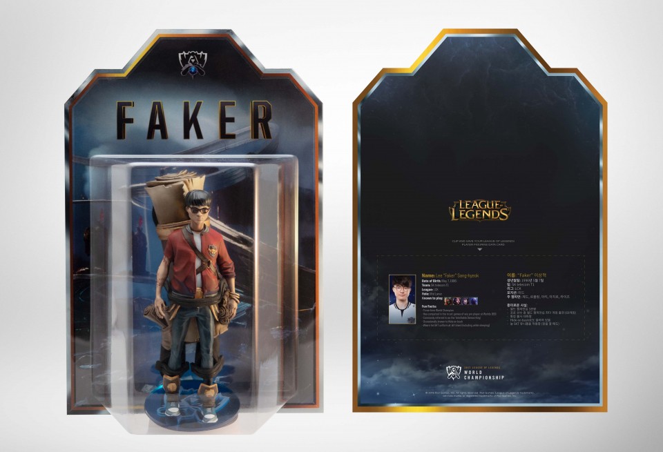 Cận cảnh bộ tượng Figure cực ngầu do chính Riot sản xuất theo MV RISE ...