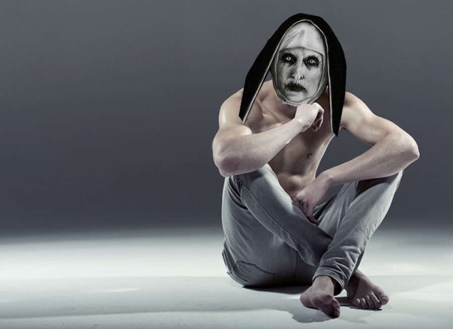 Chết cười với loạt ảnh chế ma sơ "mặt Valak mà body Lý Đức"