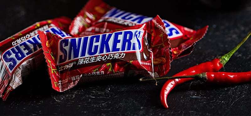 Công ty bánh kẹo tỷ đô vừa ra mắt loại Snickers cay tê mồm tại Trung Quốc