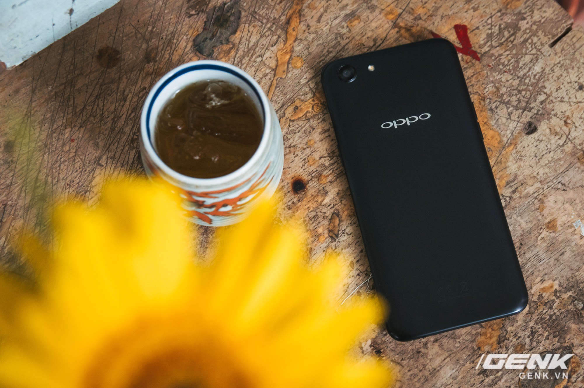 Đánh giá OPPO A83: Người tiên phong trong việc mang màn hình tỷ lệ 18:9 ...