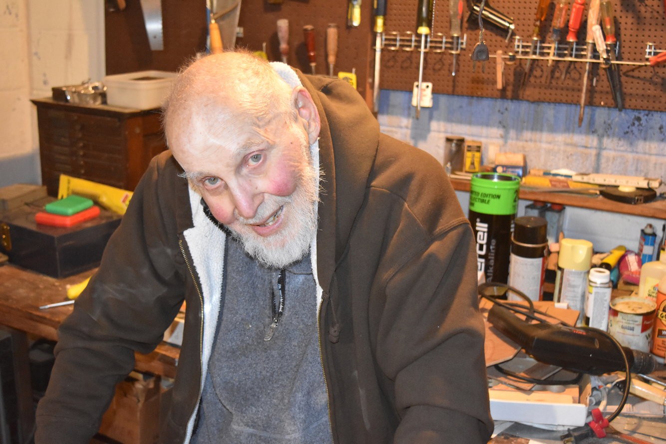 Cụ Arthur Ashkin, người giành giải Nobel cao tuổi nhất thế giới đang ...