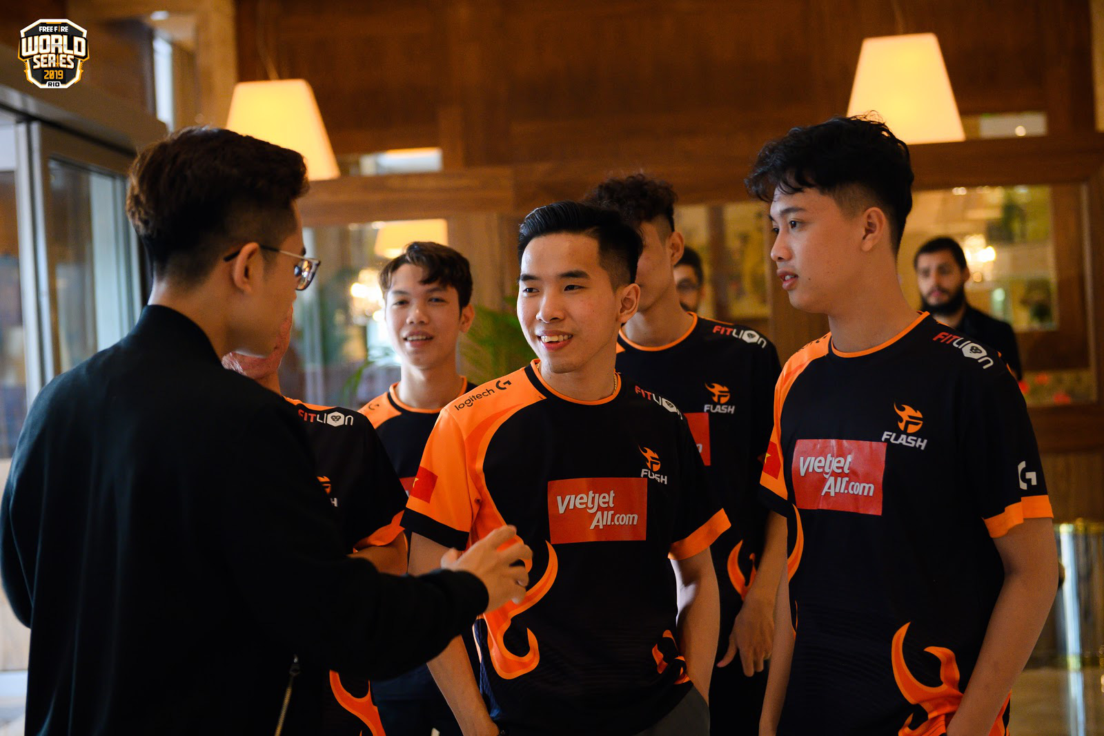 Đại diện Việt Nam - Team Flash trên con đường làm nên lịch sử tại Free ...