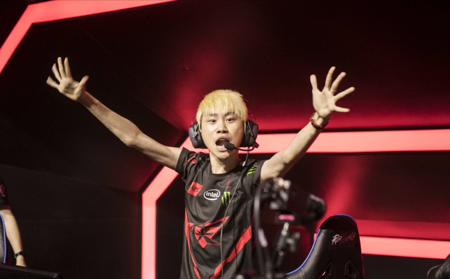 LMHT: FPX.DoinB - Người đặc biệt đến từ LPL, hóa "thần gánh team" hủy diệt đương kim vô địch thế ...