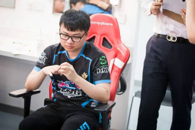 Rời LNG tìm kiếm thử thách mới, SofM có khả năng hưởng mức lương lên tới 4 tỷ/tháng?