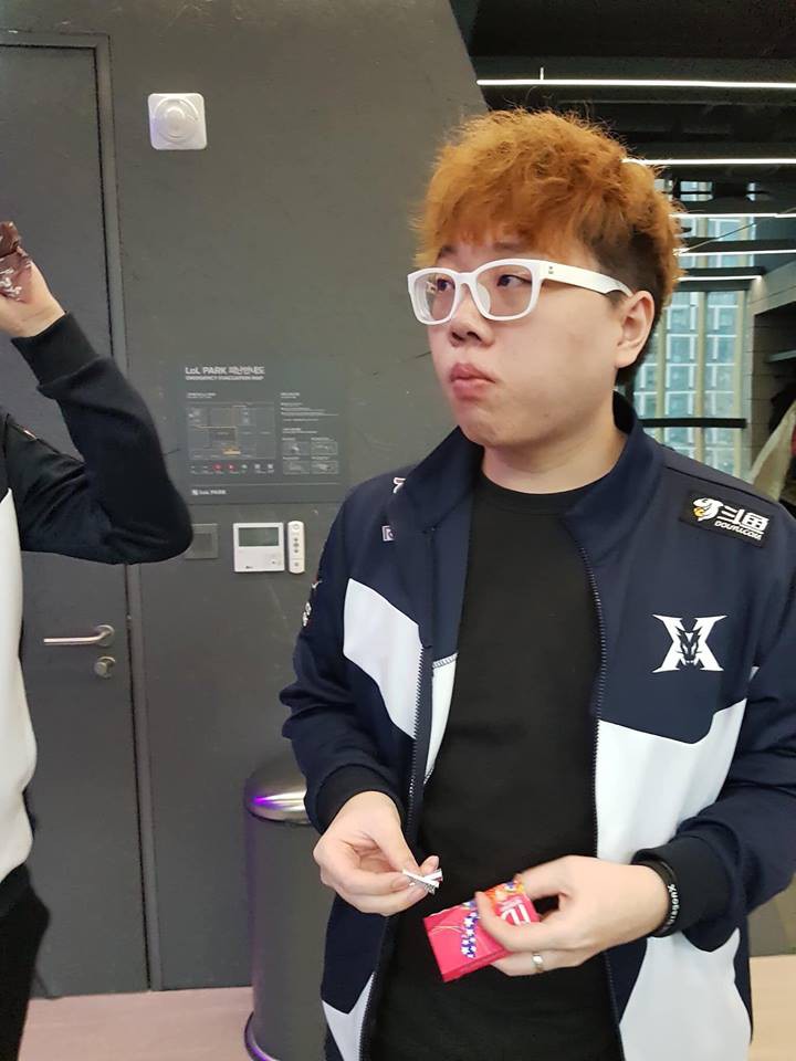 LMHT: Không còn là kỳ phùng địch thủ như Pawn và Faker lại bất ngờ "gáy ...