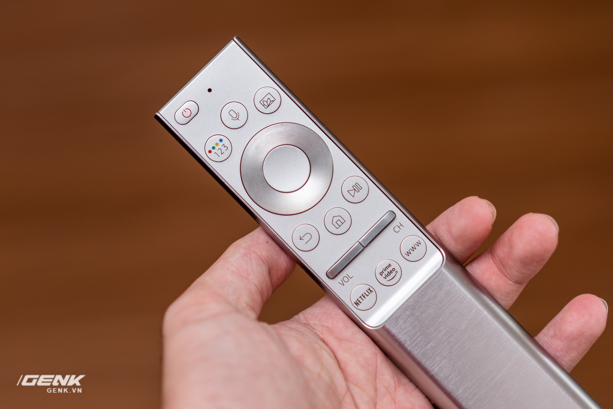 Trên tay TV QLED Samsung Q900 65 inch: 8K có gì hay?